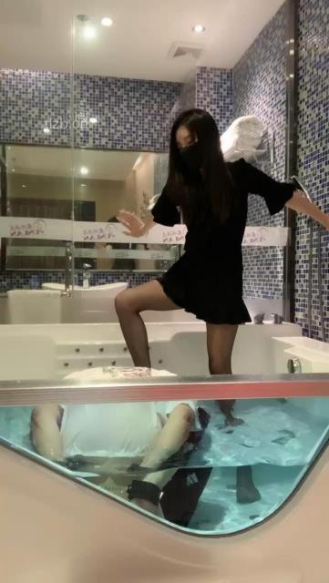 【宝爷】Forced smelling black silk high heel/primer suffocation