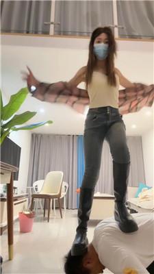 【樱子大人】horse riding, neck turning/slapping/boot trampling/breast pinching/suffocation